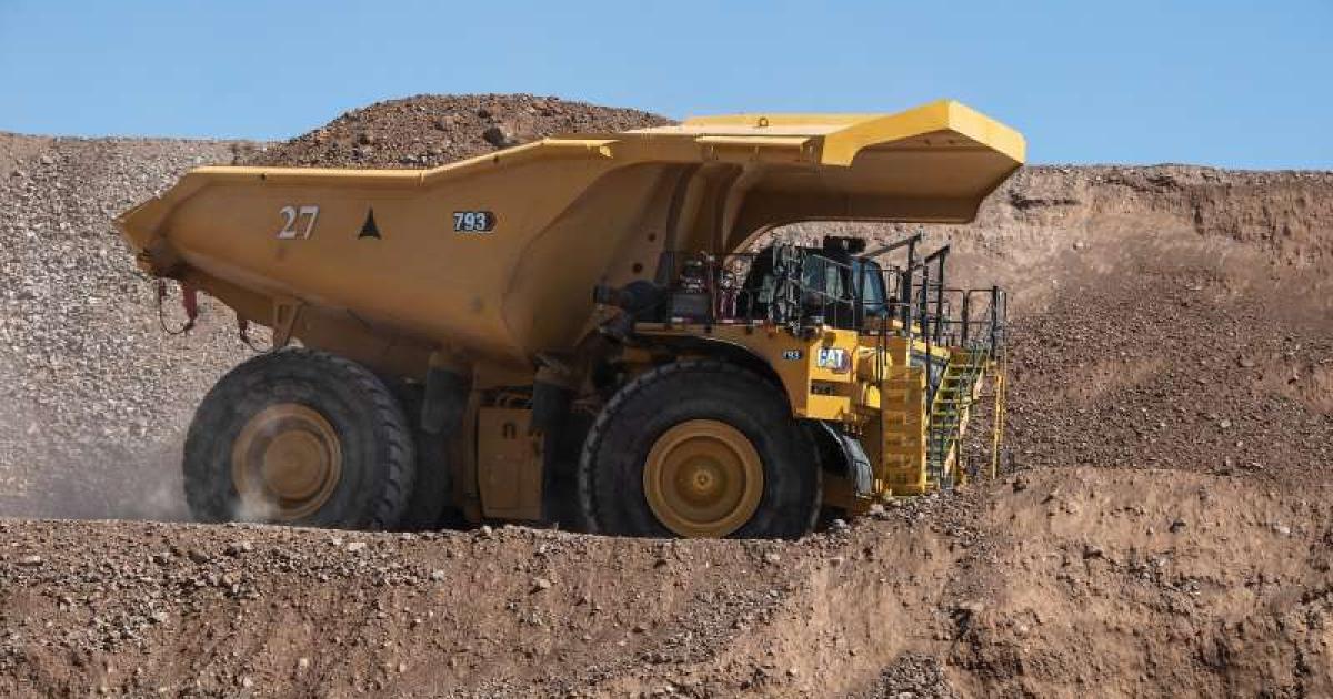 Caterpillar introduce new 793 mining truck | Agg-Net
